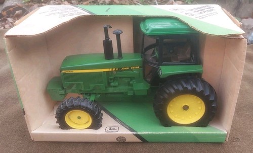Ertl John Deere 4955 Tractor w MFWD 1/16 #5587 In Box | eBay