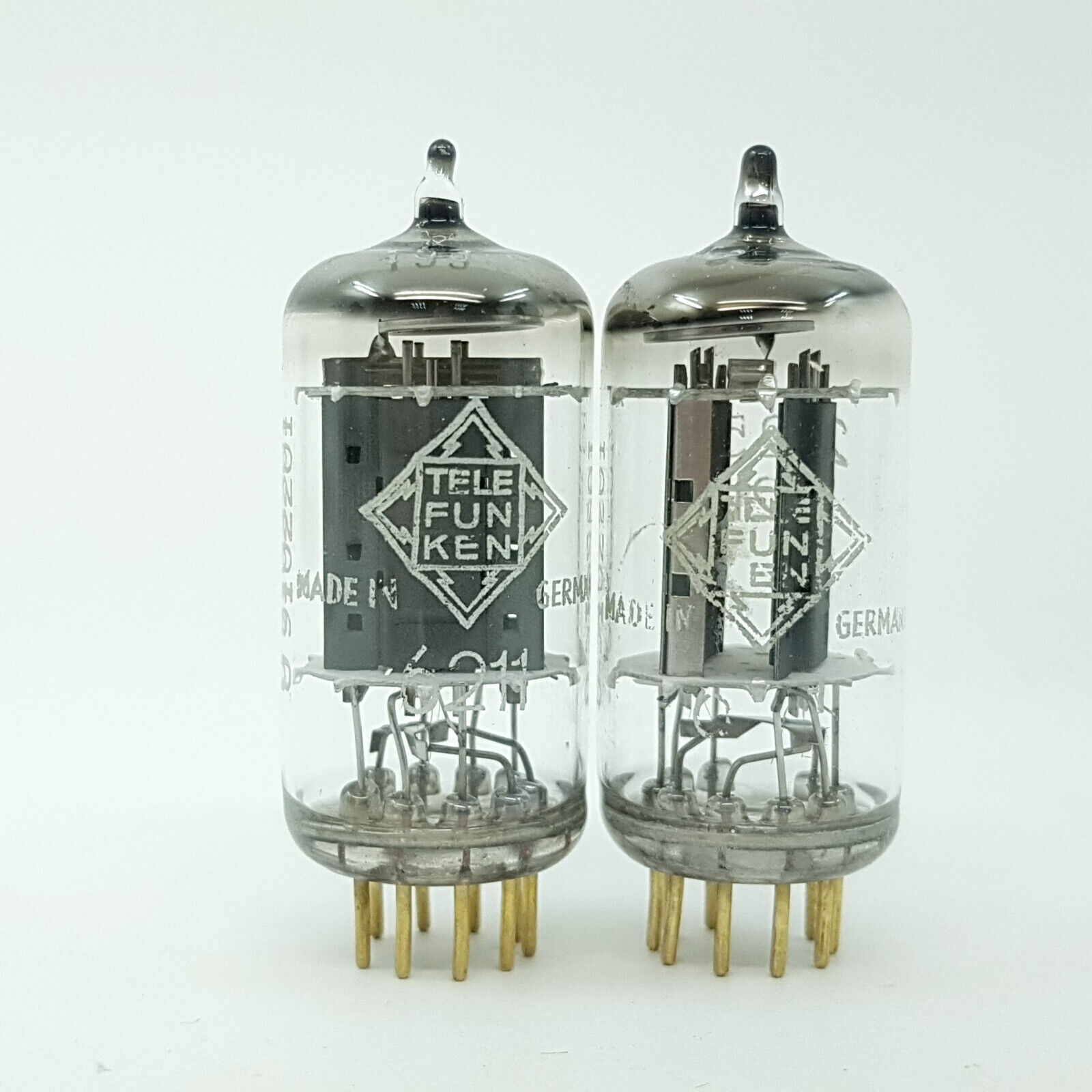2 X 6211 TELEFUNKEN TUBE. 1960s PROD. GOLD PIN. MATCHED PAIR. 72. CH164 ...