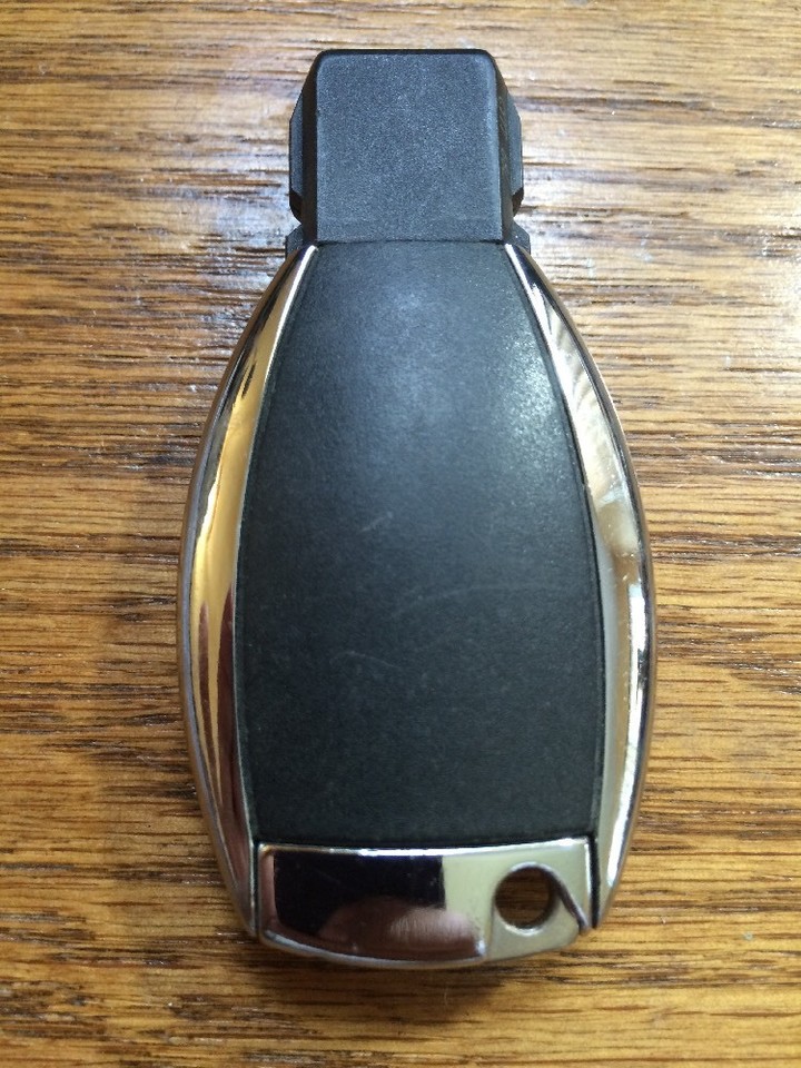 MERCEDES BENZ Keyless Remote Smart Key (4-BUTTON) FCC: IYZDC07 - GOOD ...