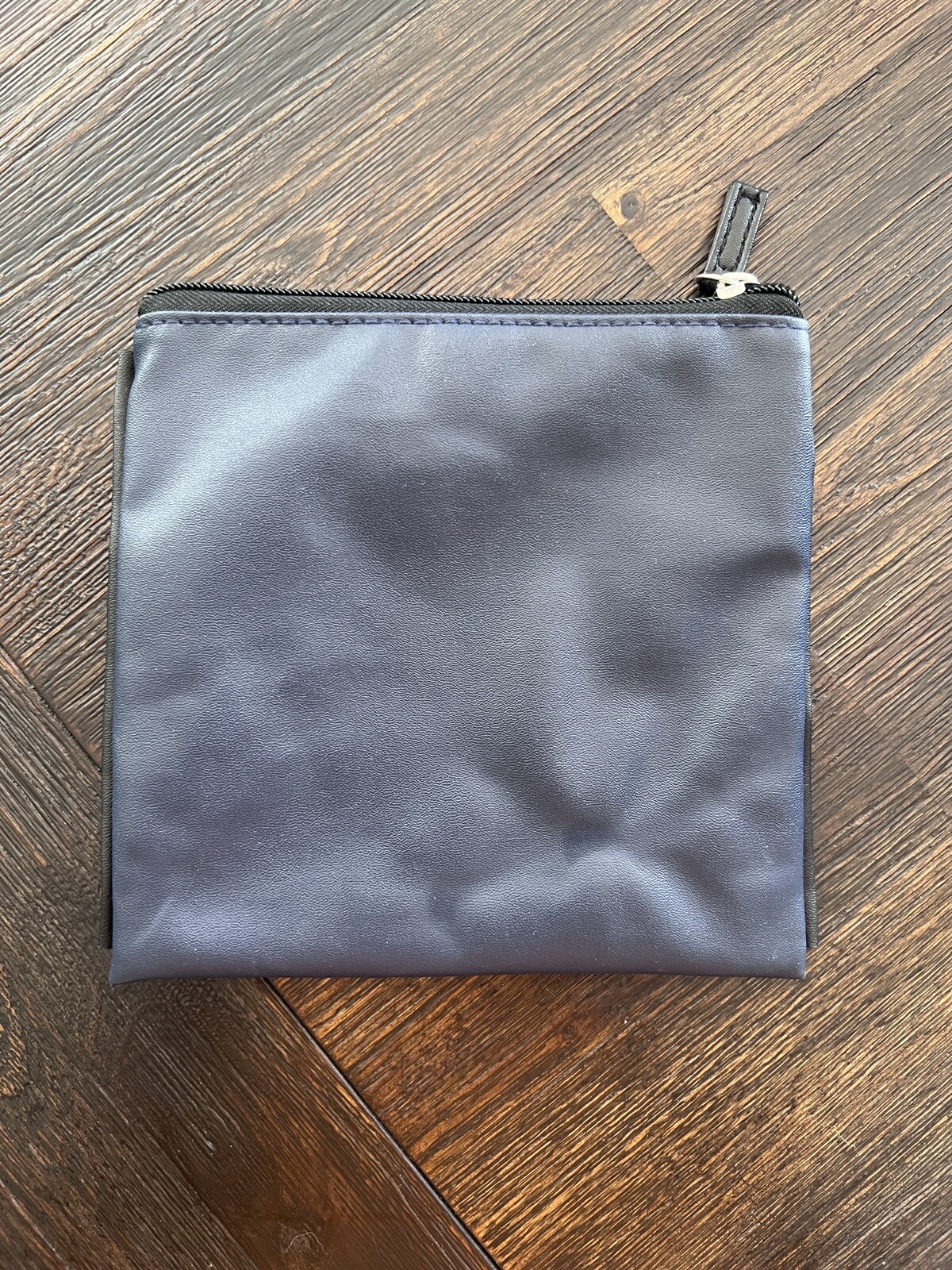 TUMI for Delta Airline Amenity Kit Travel Zipper Pouch Navy Blue and ...