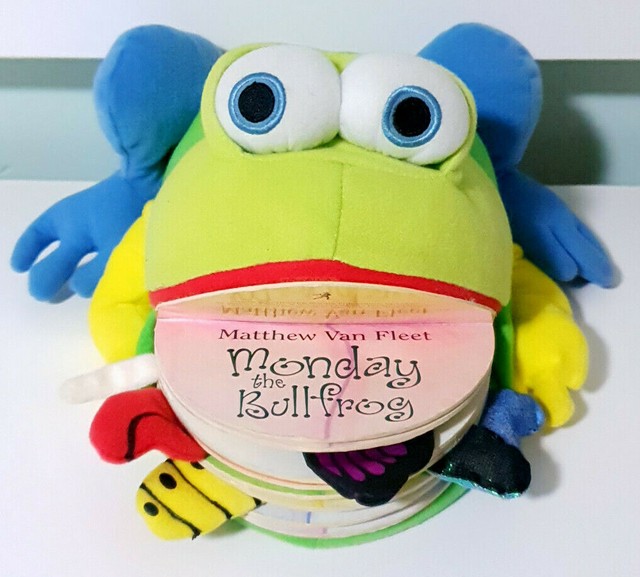 Monday the Bullfrog: A Huggable Puppet Concept Book About the Days of ...