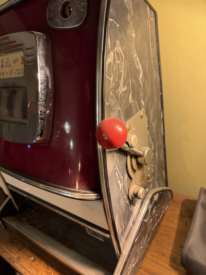 Lovely Vintage JWS Slot Fruit Machine One Armed Arm Bandit - Working ...