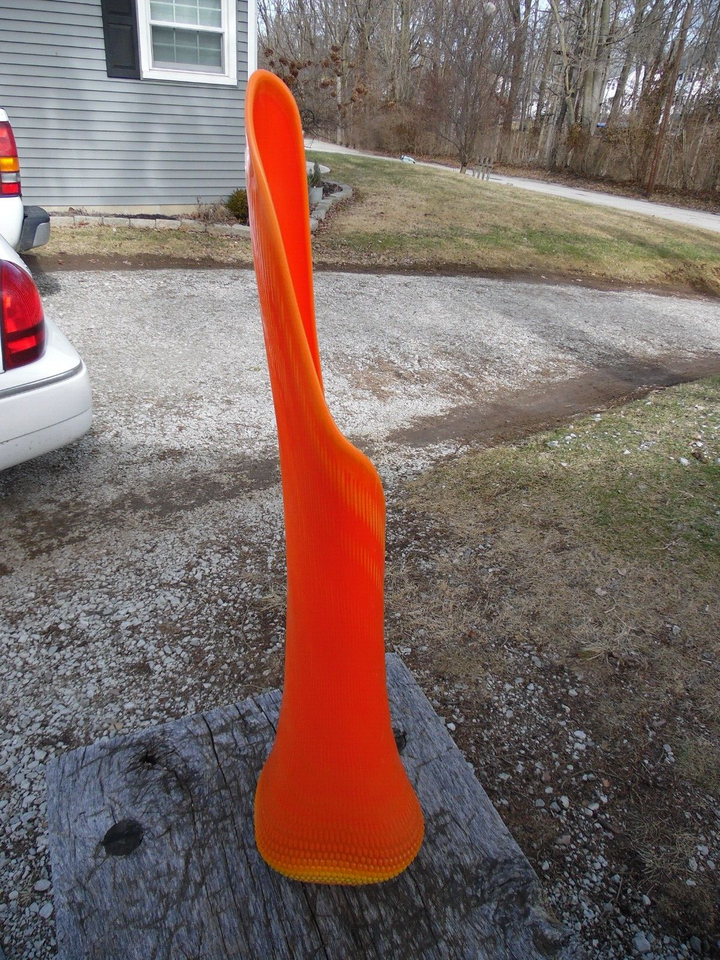 LE Smith Bittersweet Nubby Butt Swung Glass Floor Vase 36 3/8”Tall ...