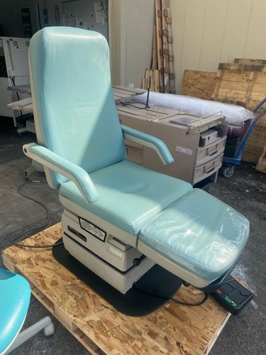 Midmark Ritter 417 Podiatry Chair with Foot Control / New Top Color ...