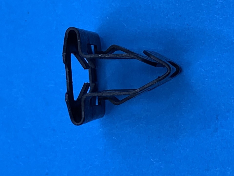 10x Grille Retainer Clips Re 11546500 Colorado Silverado Canyon Sierra ...