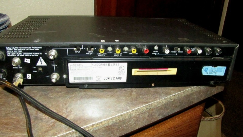 Vintage GENERAL INSTRUMENT Satellite Descrambler VC 2100E Videocipher ...