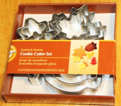 Wilton ~ 9 PC - LEAVES & ACORNS NESTING COOKIE CUTTER SET #2308-2000 ...
