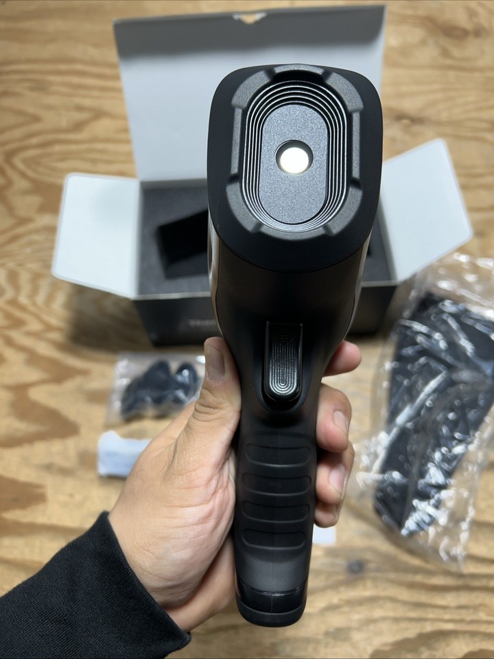 Thermal Imaging Camera - 320 x 240 Screen Resolution, Inbuilt Storage ...