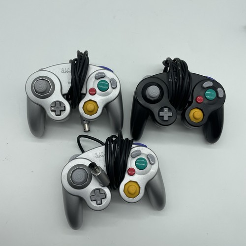 Nintendo GameCube Controller DOL-003 Lot Of 3 Silver & Black - Tested ...