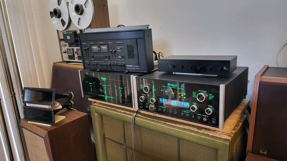 McIntosh MX132 A/V CONTROL CENTER PREAMPLIFIER WORKS W/ Remote Control ...