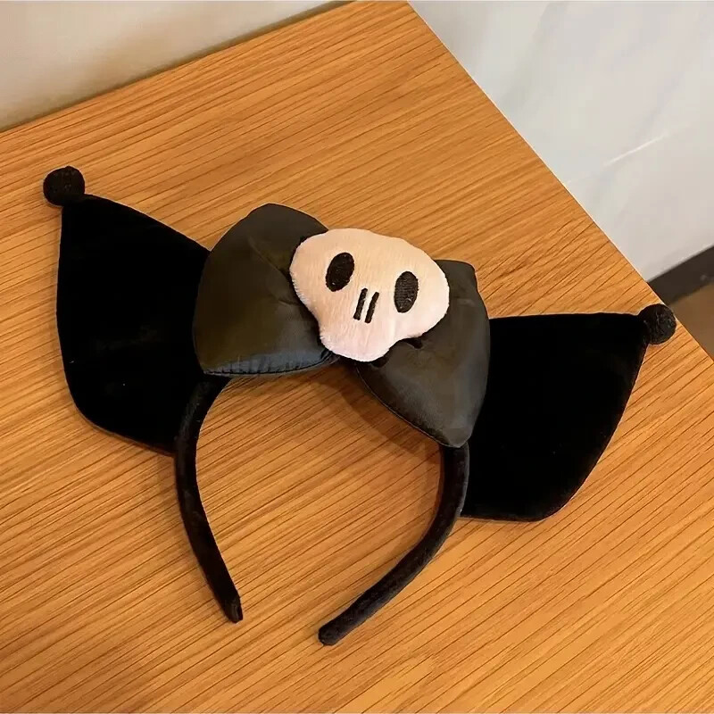 Hello Kitty Skull Bow