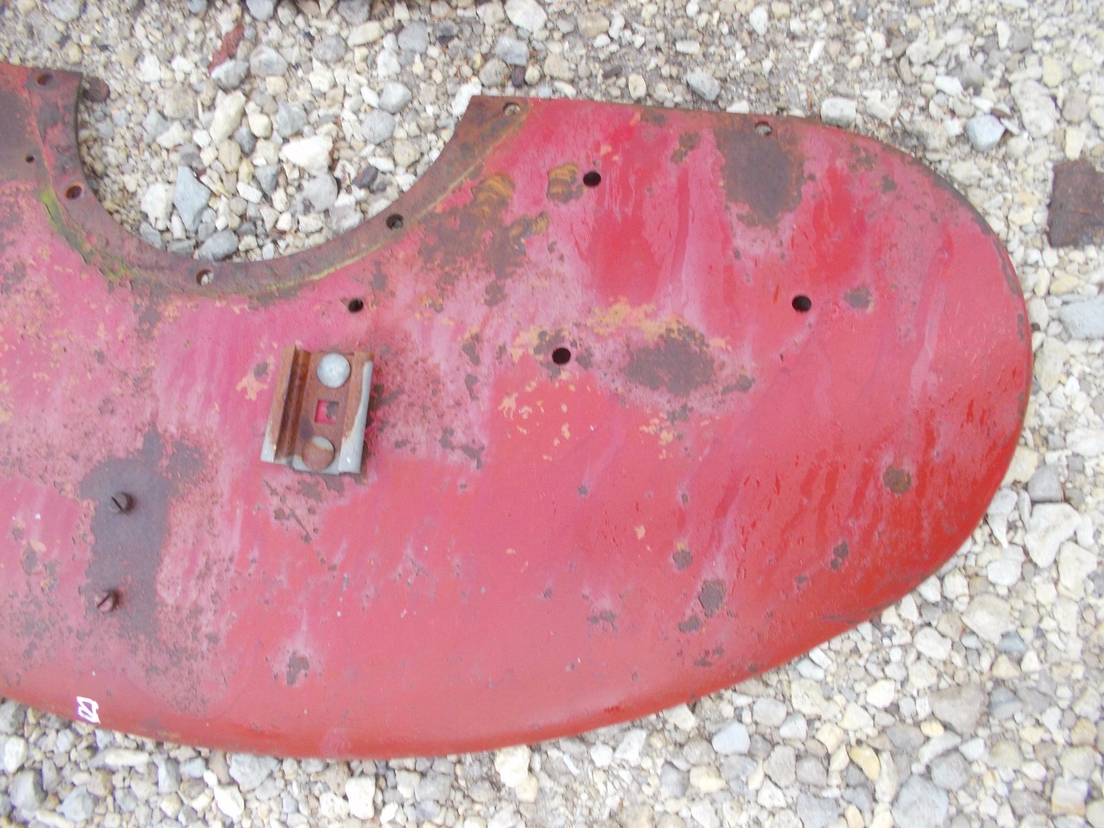 Farmall B Tractor Original IH pair set of clamshell fender fenders | eBay