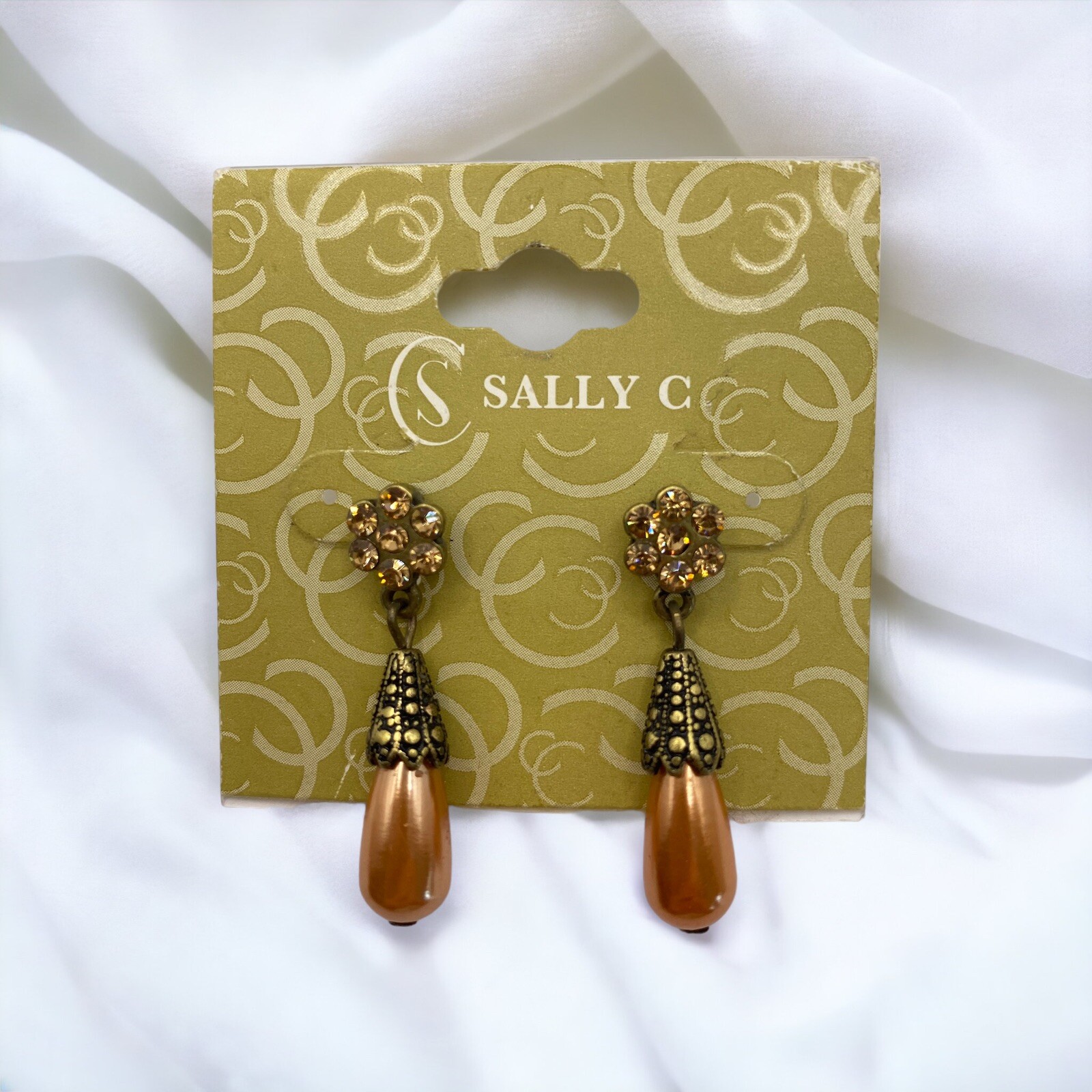 Sally C. 1 1/2” Dangle/Drop Beautiful-NWT | eBay