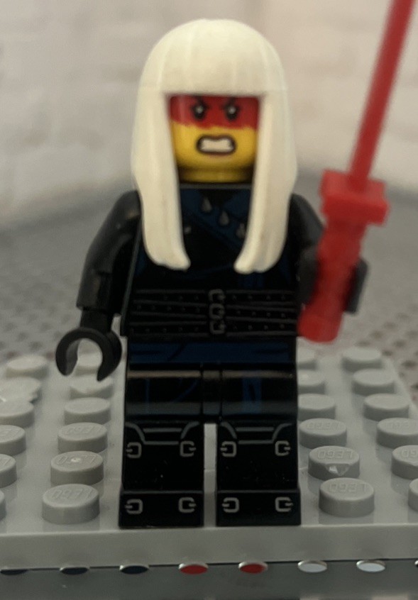 LEGO Ninjago Minifigure Harumi w/ 2 red swords Hunted 70651 njo476 | eBay
