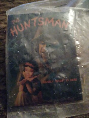 The Huntsman Deadly Intent Snow White WDCC GWP LE 5000 Pin New Old ...