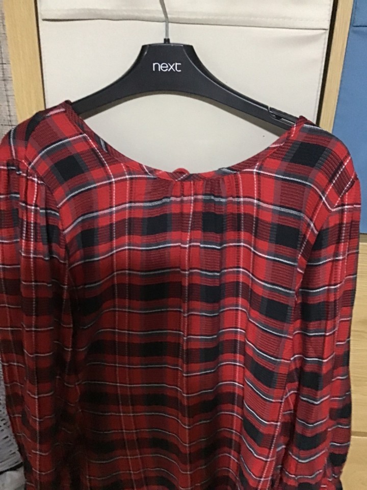 Red tarten long sleeved dress size 12 NWT NEXT Tie back detail Burns ...