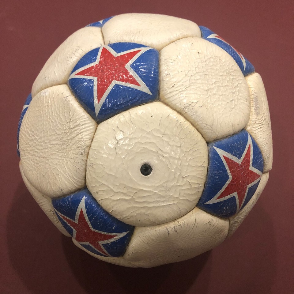 1975 - 1978 Vintage Original Adidas NASL Match Game Ball - New York ...