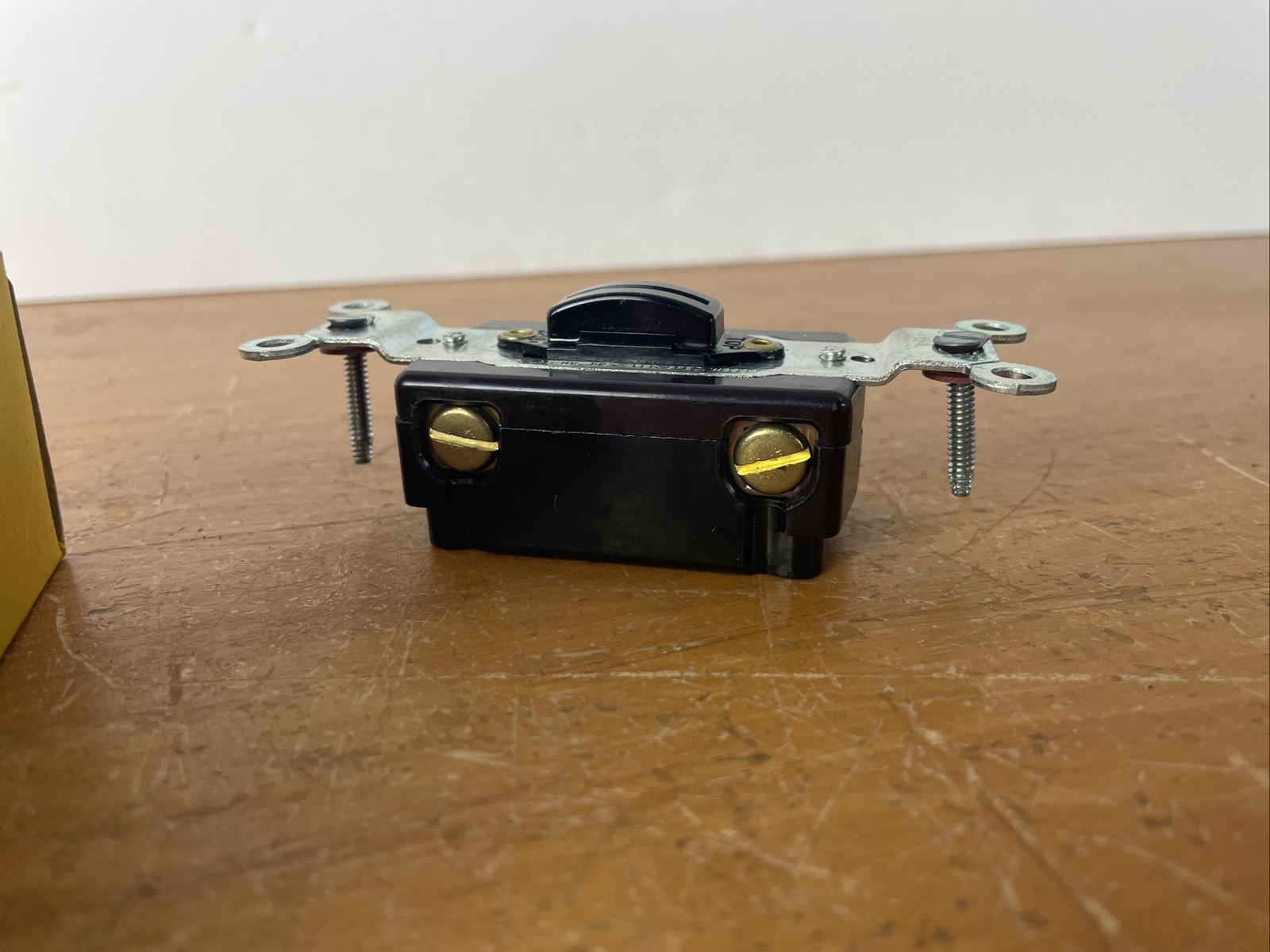 Vintage Hubbell Toggle Keyed Lock Locking Switch w/ Key, Single-Pole ...