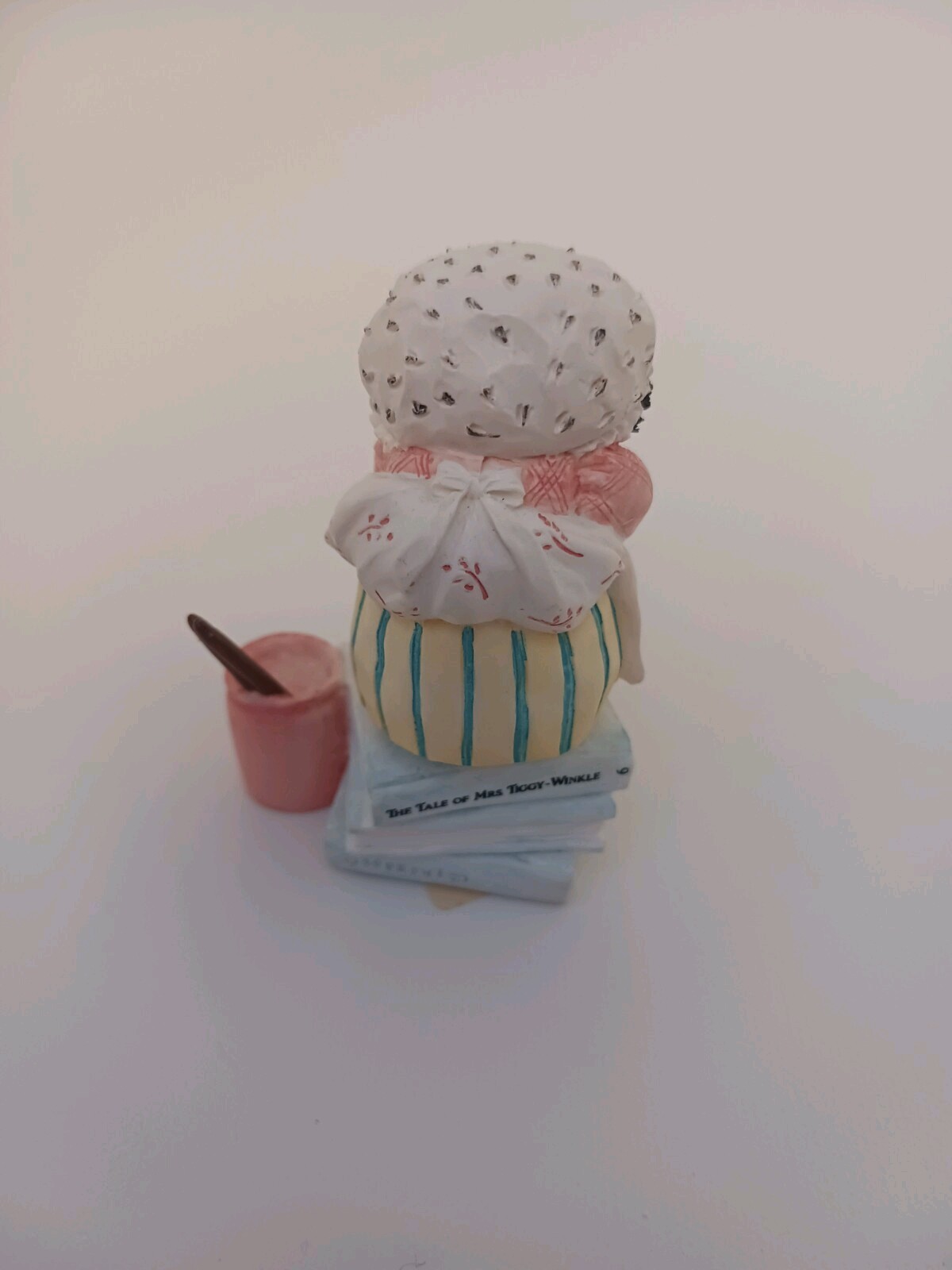 The World Of Beatrix Potter Mrs. Tiggy-Winkle 1996 2 3/4” Figurine FW ...