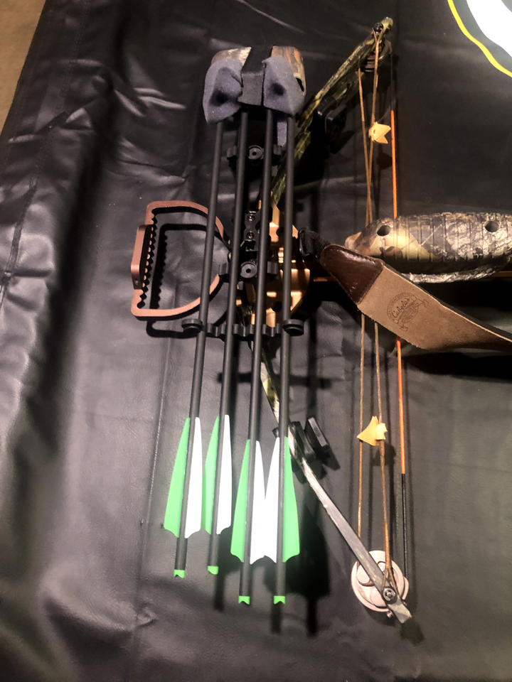 TenPoint Crossbow, Hardsider Case, Scope, Bolts, Tips, 6 Point Series ...