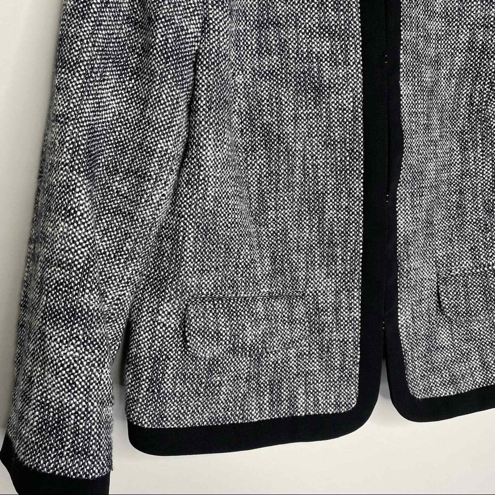 Talbots Blazer Sz 8 Black Tweed Collarless Modern - Gem