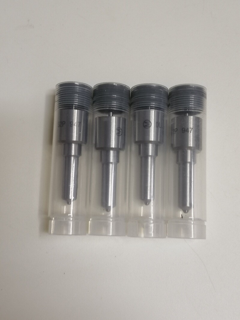 4X 093400-9470 Denso Injector Nozzle DLLA152P947 For TOYOTA Nissan ...