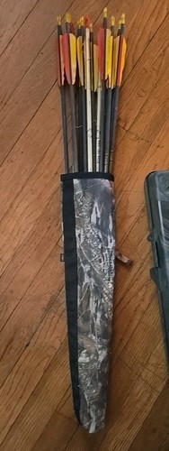 Mathews Archery Bow Solocam Q2XL w/ Arrows w/ Hard Case SKB Bag and ...