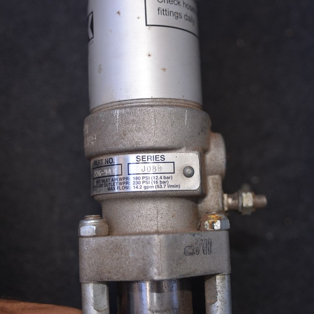 GRACO 226-941 FAST-FLO AIR OPERATED PUMP 14.2 GPM FLOW F11B SERIES AA ...