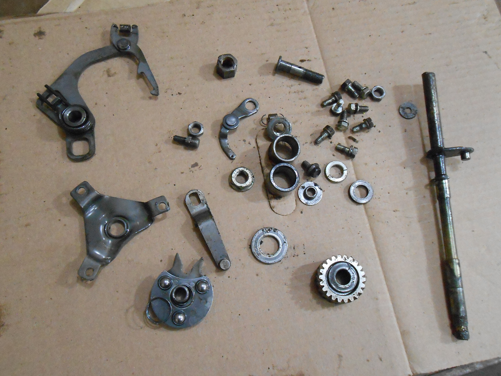 Yamaha Tri Moto 125 YT125 3 wheeler 1981 81 shift shaft arm clutch misc ...