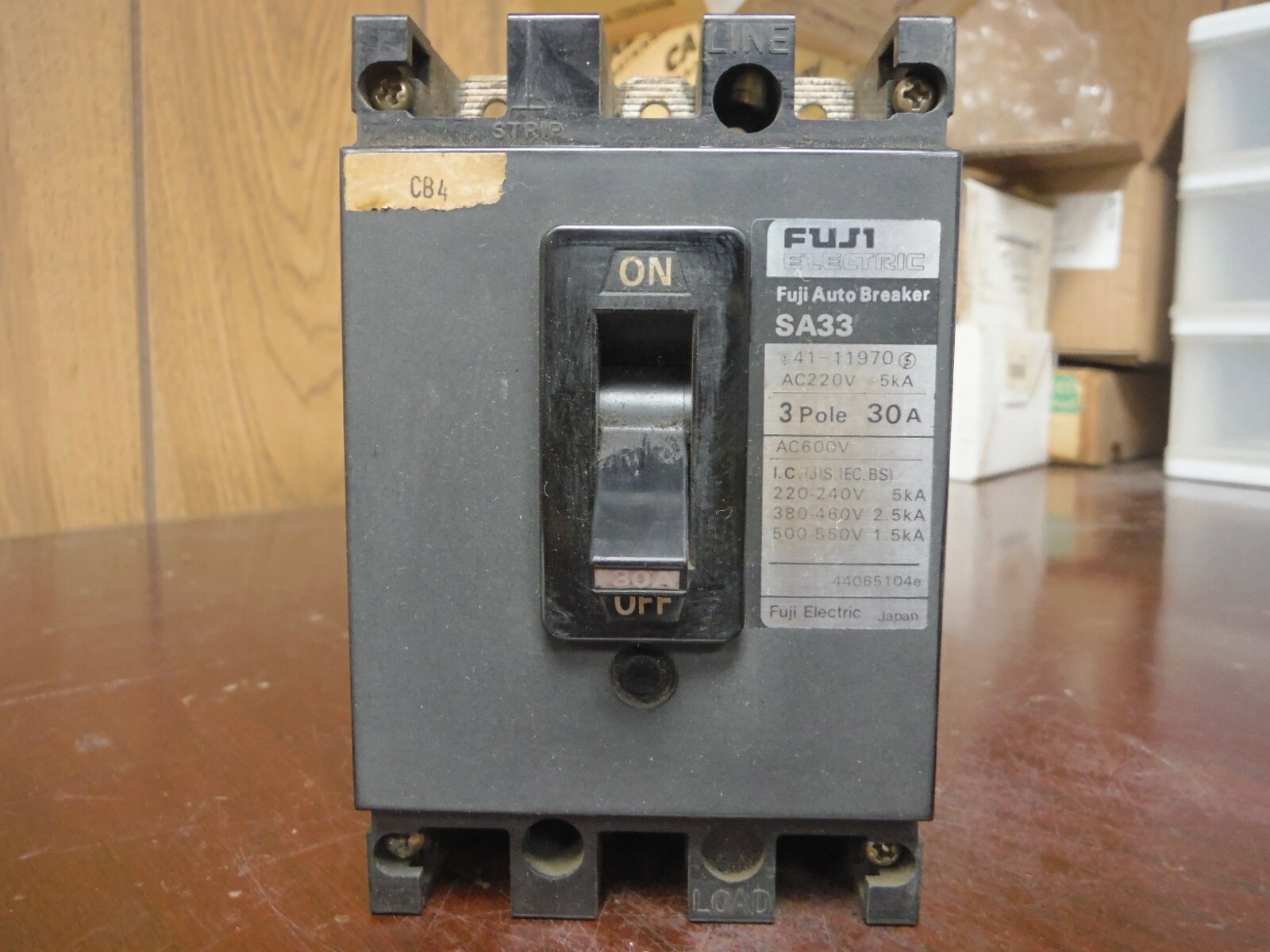 FUJI ELECTRIC SA33 3 POLE 30 AMP 220VAC CIRCUIT BREAKER | eBay