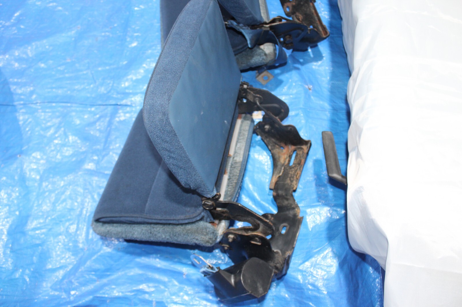89-94 Ford RANGER XCAB Pair Rear BUCKET SEATS w/ Seat Belt Receivers ...