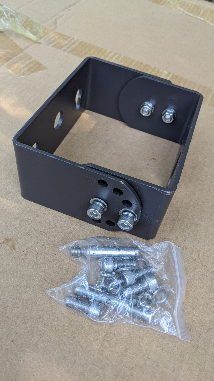 Lot of 10 Trunion Mounting Brackets For Outdoor Lighting, Incl ...