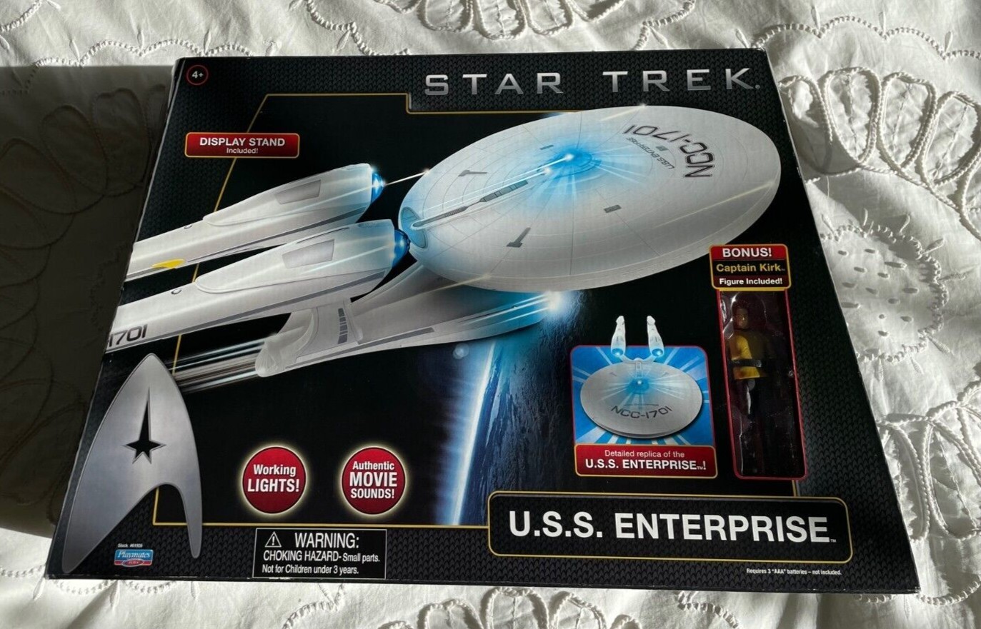 Star Trek USS Enterprise NCC-1701 Starship w/Capt. Kirk Figure Lights ...