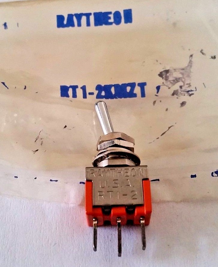 RAYTHEON RT1-2 SPDT ON-OFF-ON MINIATURE TOGGLE SWITCH 3A 125V | eBay