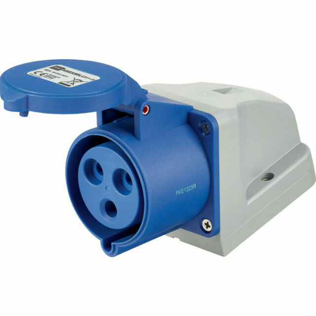 MK Commando K9201 Angled Socket Outlet 16 Amp 2p E 200-250 Volt Ip44 ...