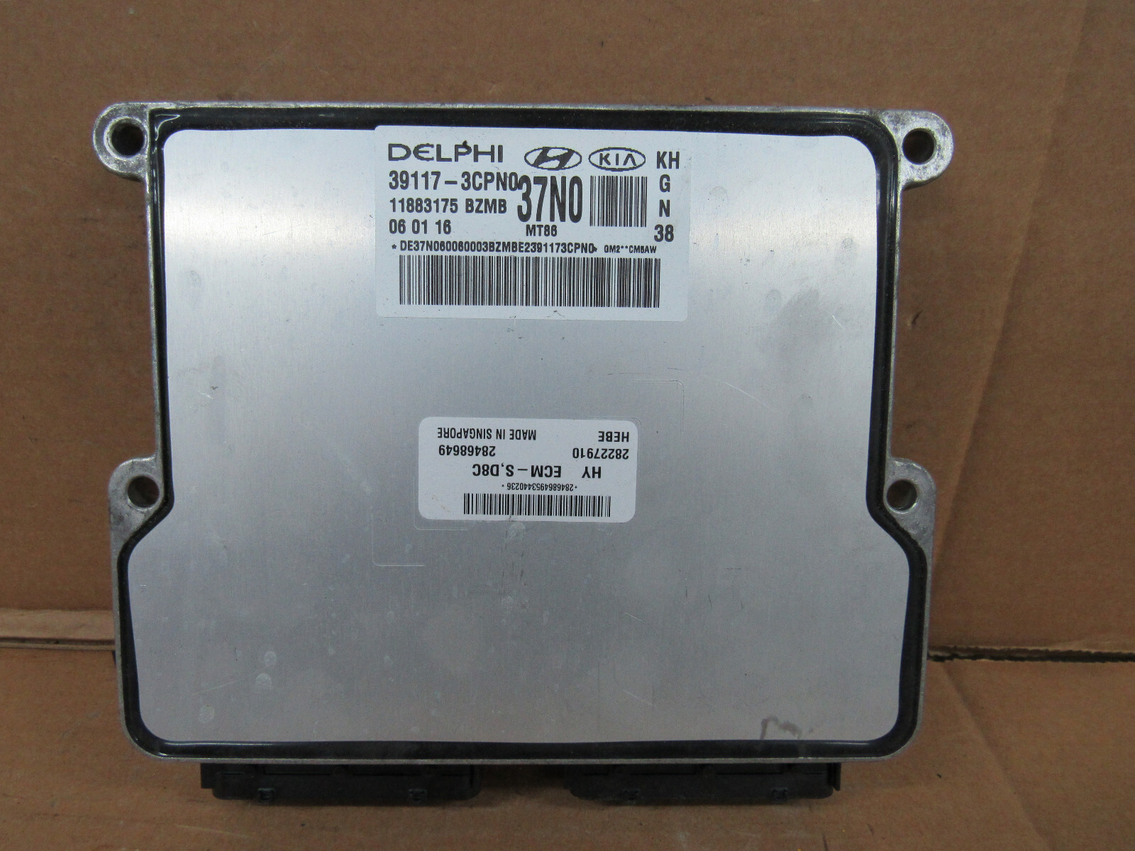 2016 2017 Kia K900 5.0 Engine Control Module Unit ECU ECM OEM 39117 ...