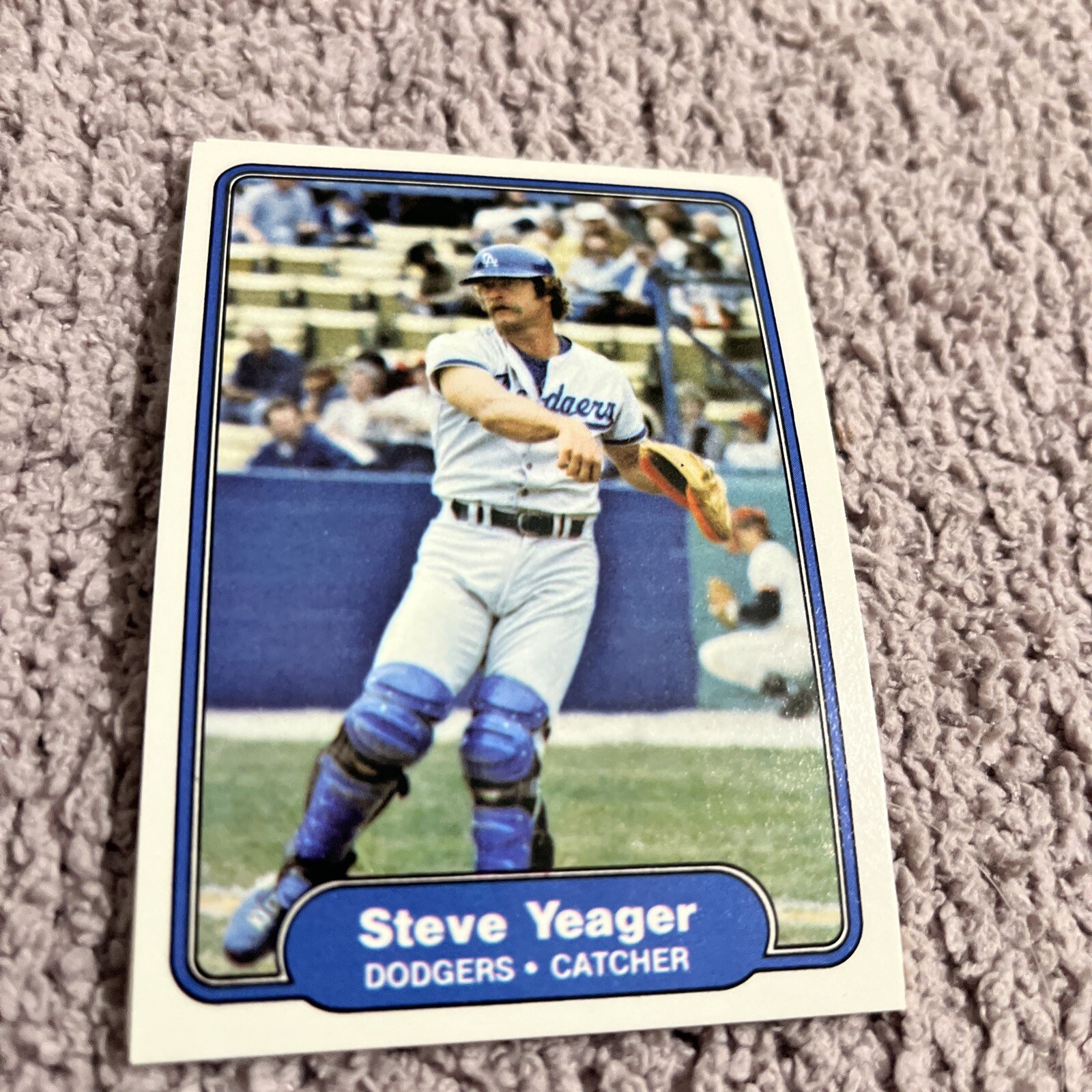 1982 Fleer #29 Steve Yeager Los Angeles Dodgers | eBay