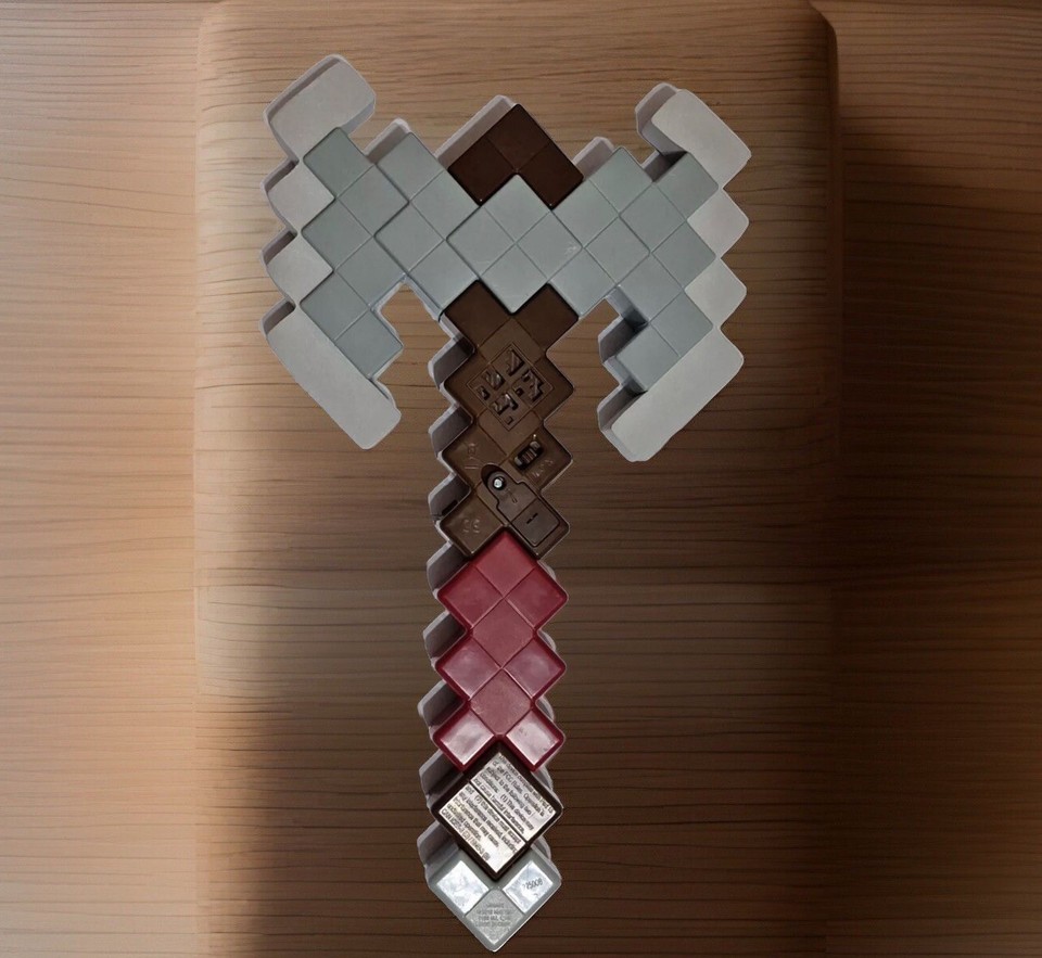 Minecraft Dungeons Deluxe Roleplay Double Sided Battle Axe w/ Sound ...