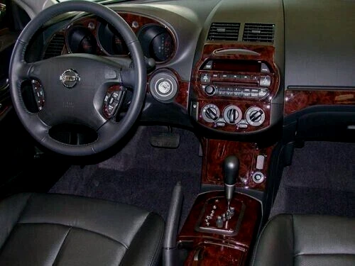 Nissan Altima 2002 Interior