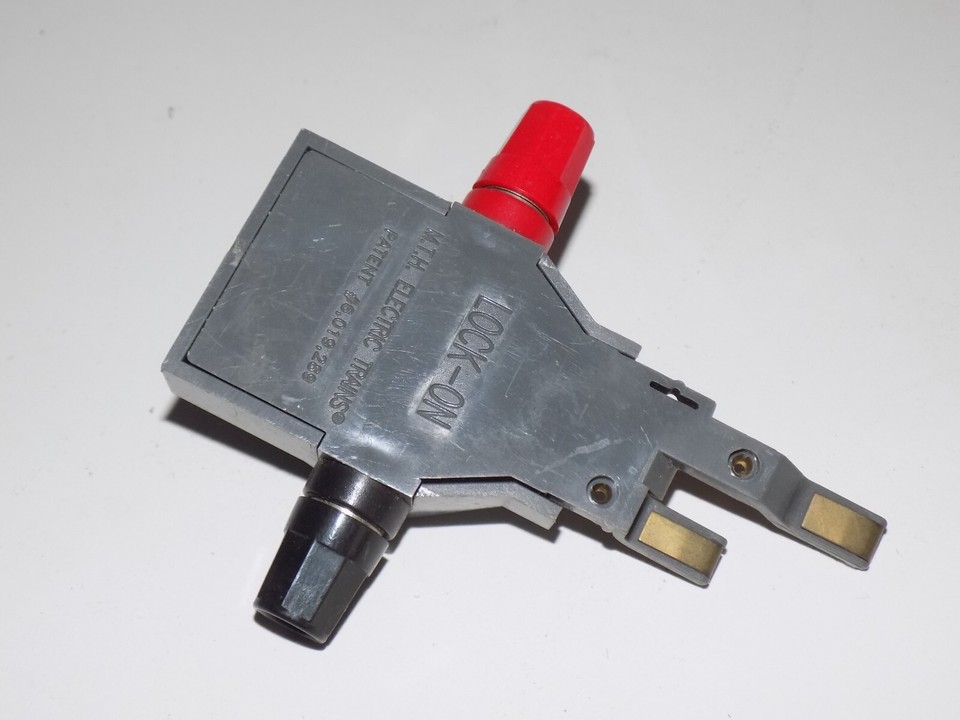 MTH Trains Rail King Real Trax Illuminated Lock-On Item #40-1003 Tested ...