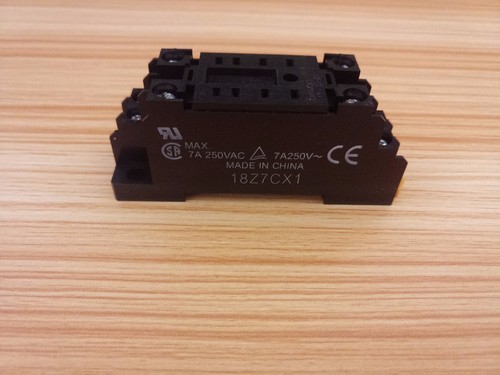 1pc New Omron PYF08A-E =PYFZ-08E Relay Socket 8-PIN for MY2NJ H3Y-2 | eBay