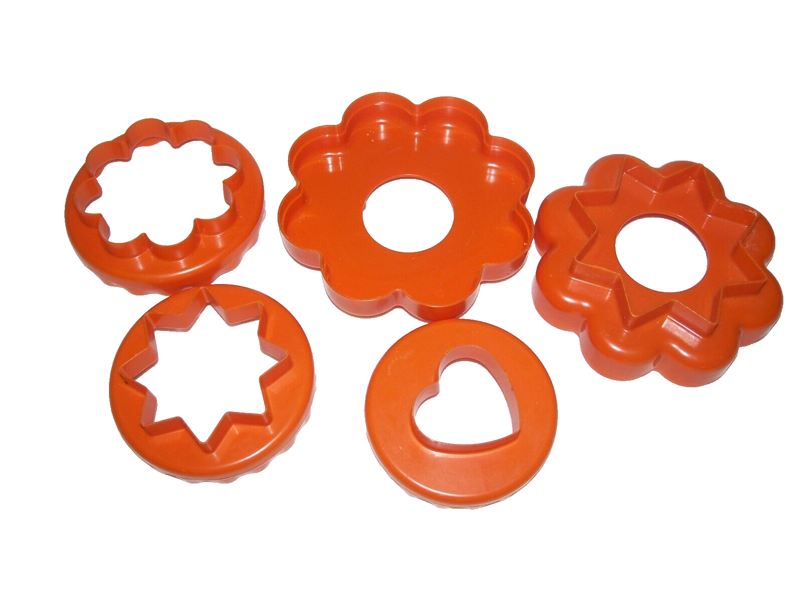 Set of 5 Tupperware Nesting Cookie Cutters Orange Heart Floral Scallop ...