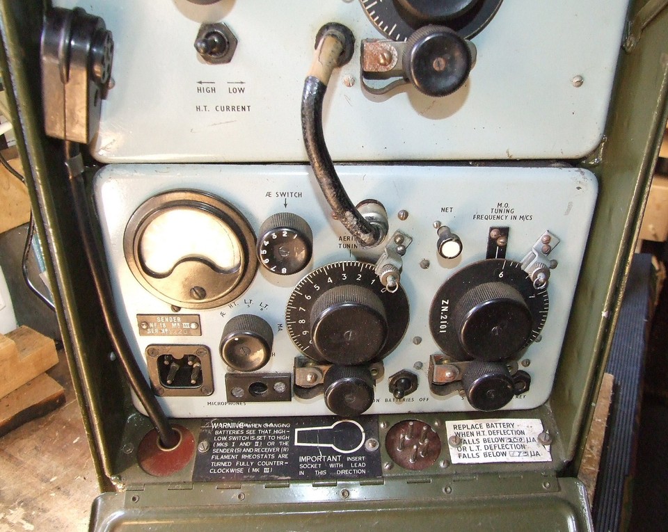 WS18 Army manpack radio, headset, mic military radios ww2 Airborne ...