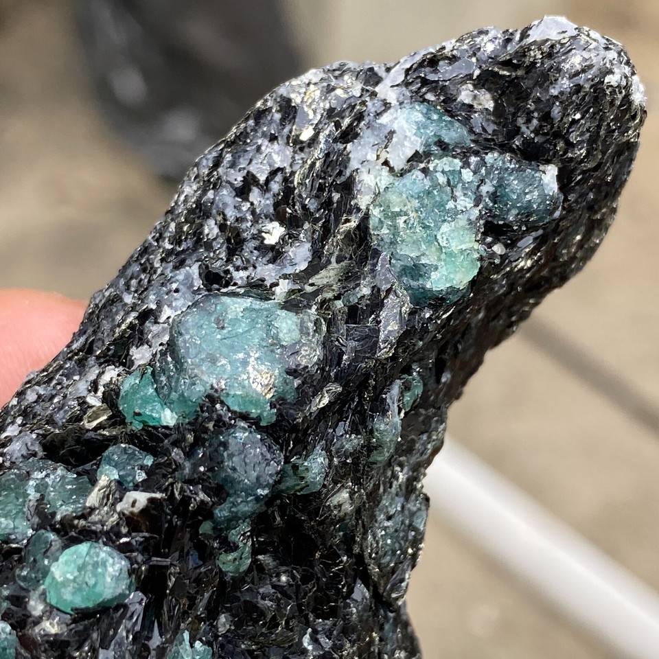 375ct Raw Emerald Natural Gemstone Blue-Green Crystal Rough Specimen ...