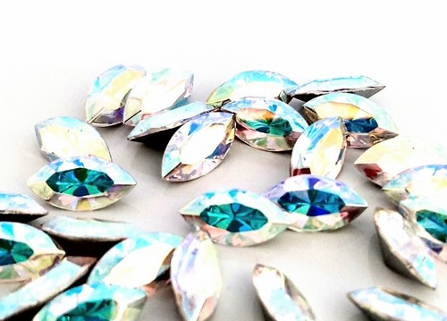 (25 pcs) Vintage Swarovski Austrian AB Crystal 10x5 Navette Pointed ...