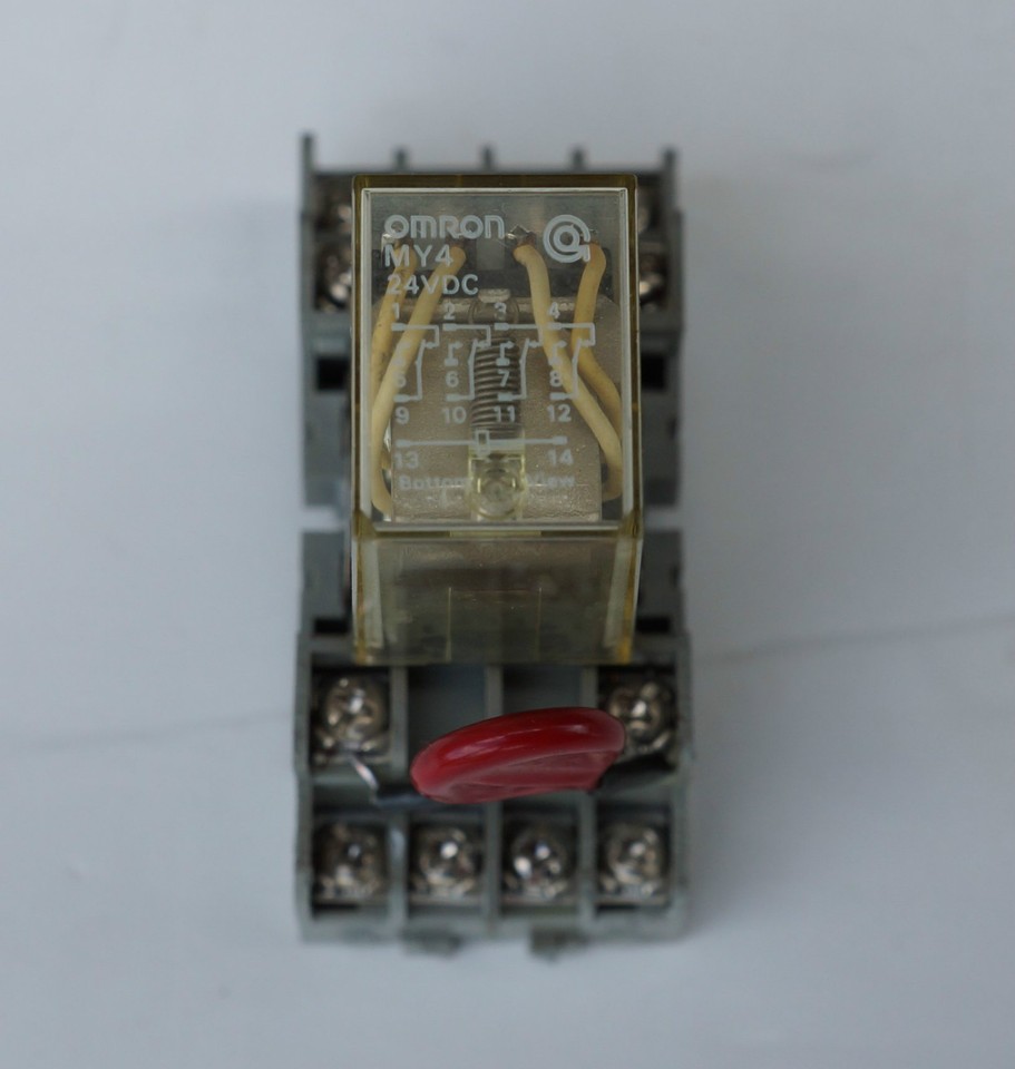 Omron 24VDC Relay and IDEC Base 4 Pole | eBay