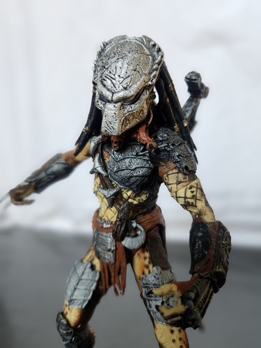 NECA Aliens vs. Predator AVP Requiem Masked Wolf Predator Action Figure ...