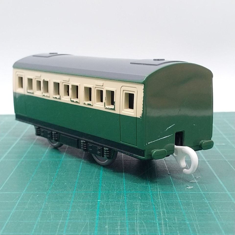 Powerful Gordon Angry Face Trackmaster Motorized Plarail Thomas Train ...