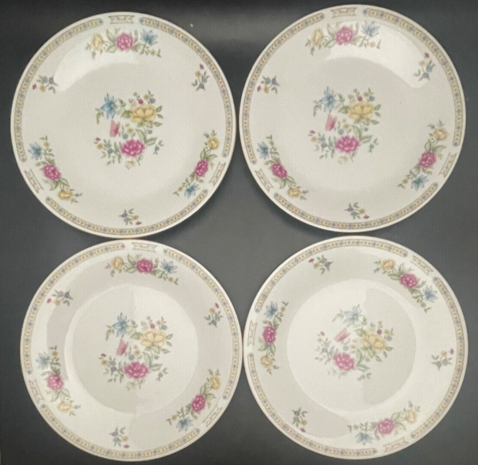 Liling Fine China Ling Rose Dinnerware 20 Piece Set for 4 c1980s Made ...