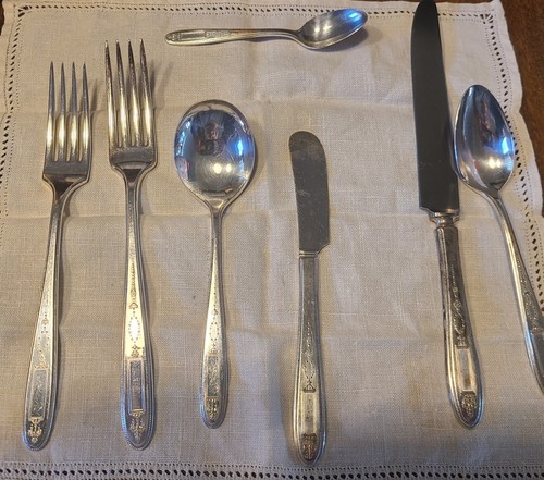 Oneida Grosvenor Pattern Community Silverplate 1921, 6 Lots Of 7 Pieces ...